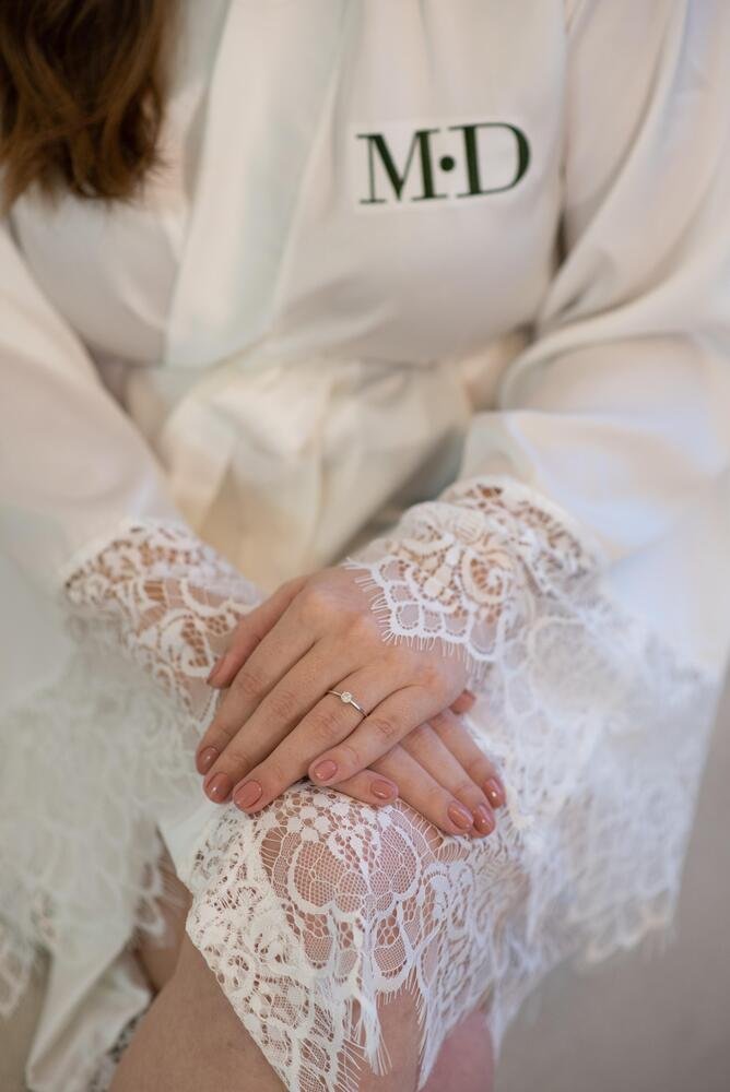 Robe Personalizado Com Detalhes em Renda Curto - Robe Adriely